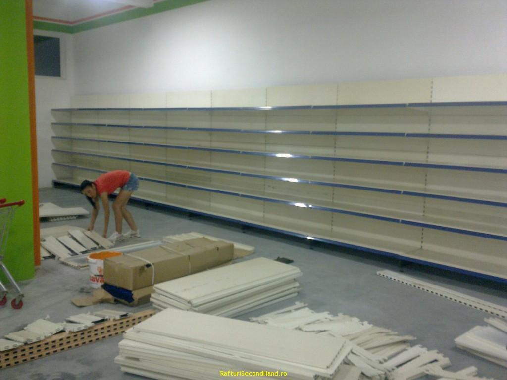Rafturi second hand de perete pentru magazine – Rafturi Second Hand Romania
